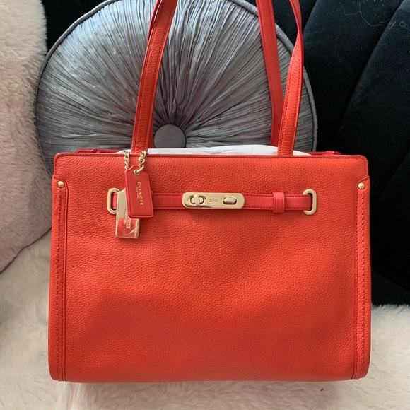 Coach | Bags | New Coach Womens Polished Pebble Leather Small Swagger ...